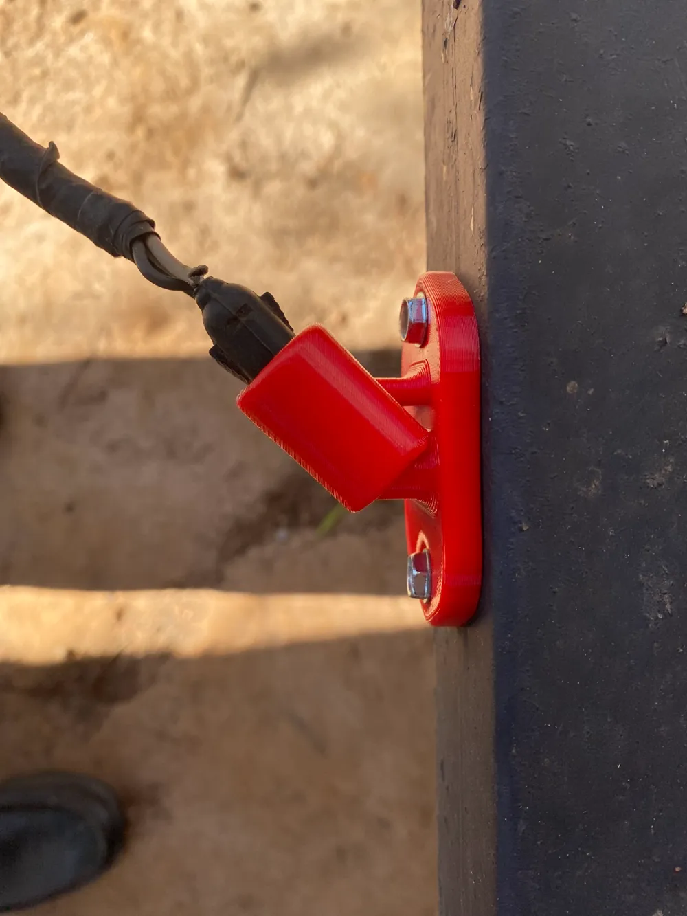 4 Pin Trailer Plug Holder - Free 3D Print Model - MakerWorld