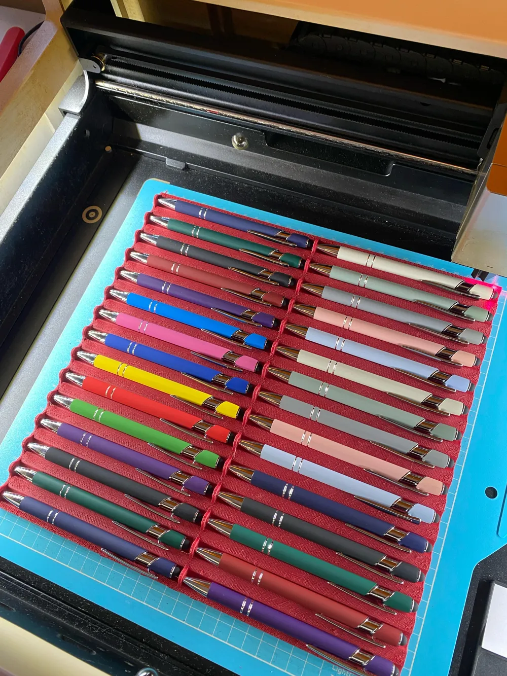 H2D Universal pen Engraving Jig by Big Simi MakerWorld: Download Free ...