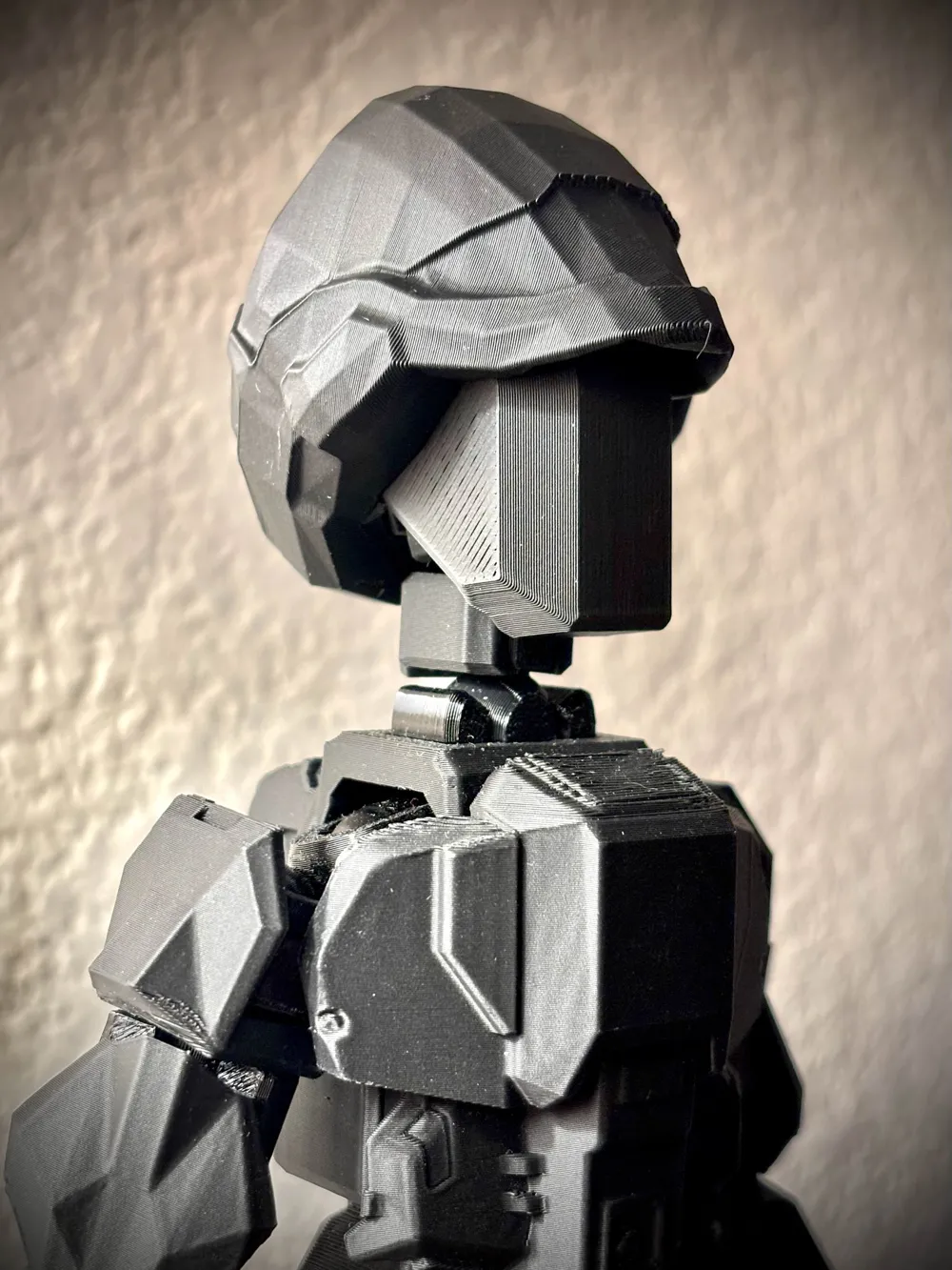 Dummy 13 EVA-Class Mjolnir Halo Power Armor Helmet by Chase Curtis ...