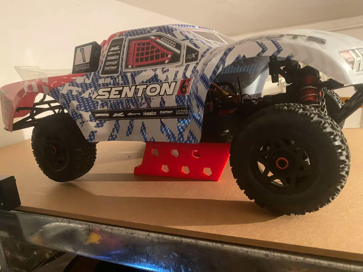 RC car 1/10 stand - Free 3D Print Model - MakerWorld