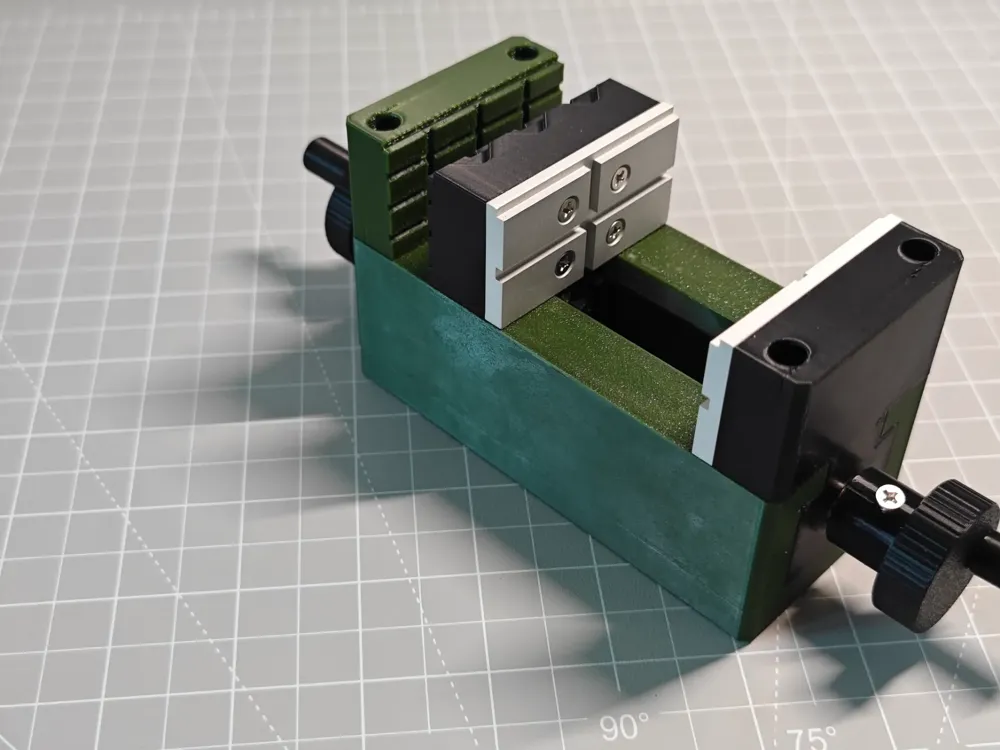 Semi-metal CNC Jaw Platform Small Bench Vise by 朝西的朝西 - MakerWorld