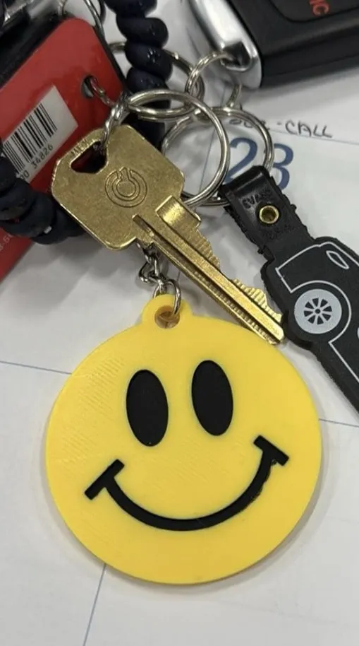 Smiley Face Keyring by Fastmerc65 - MakerWorld