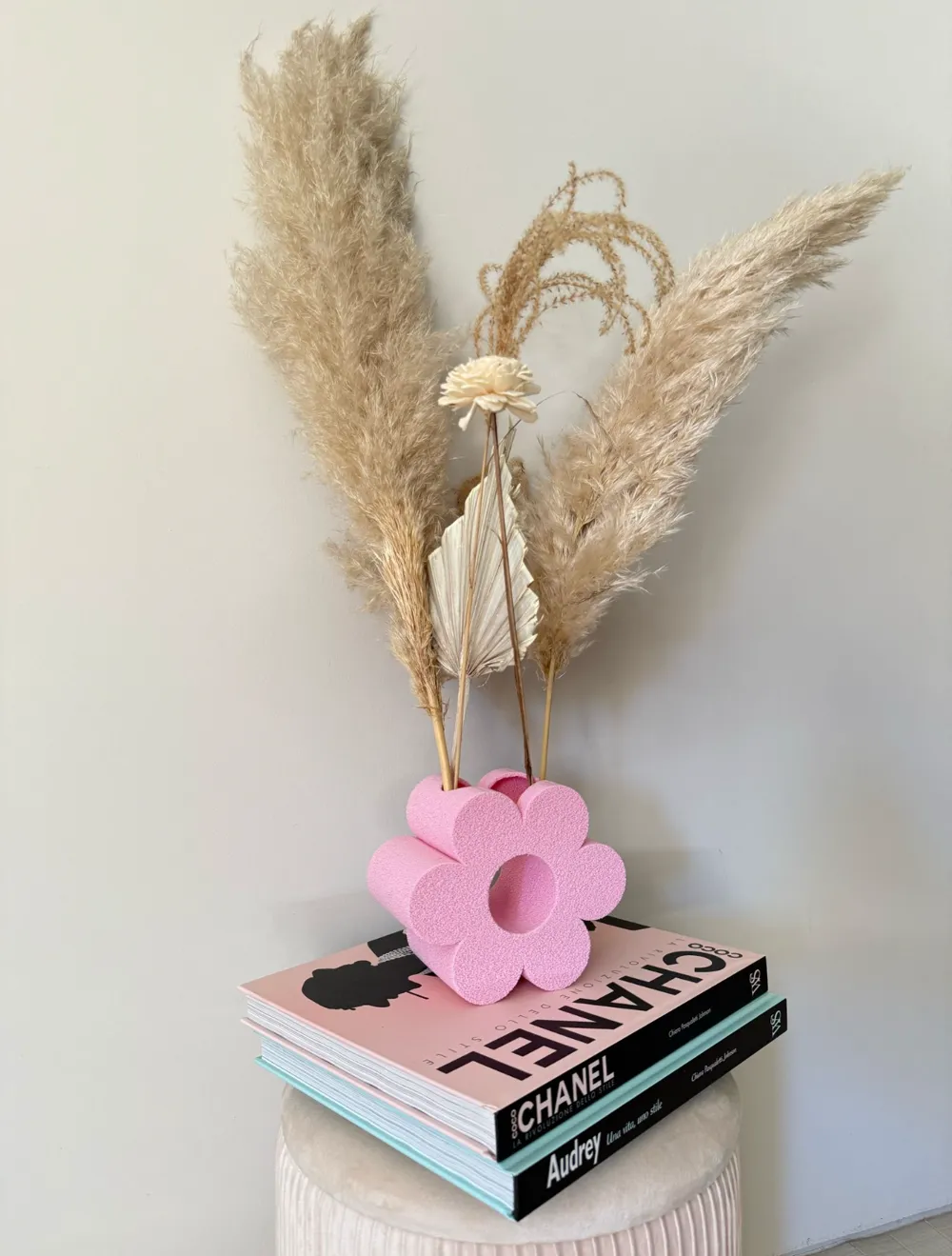 Flower-shaped vase - Free 3D Print Model - MakerWorld