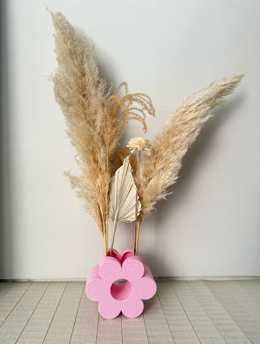 Flower-shaped vase - Free 3D Print Model - MakerWorld