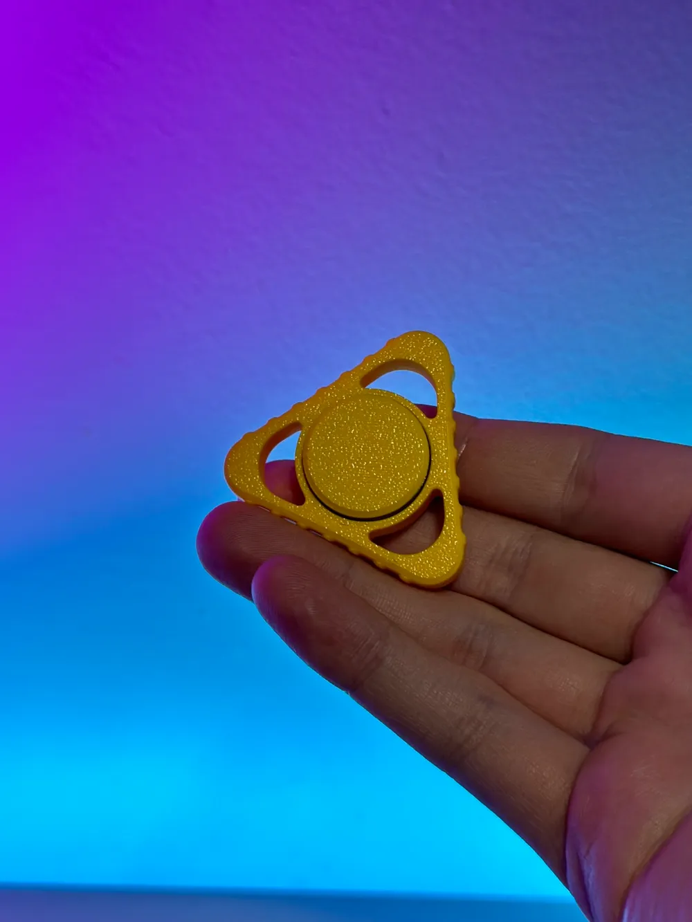 tiny cool mini fidget spinner by Blue Kiwi - MakerWorld