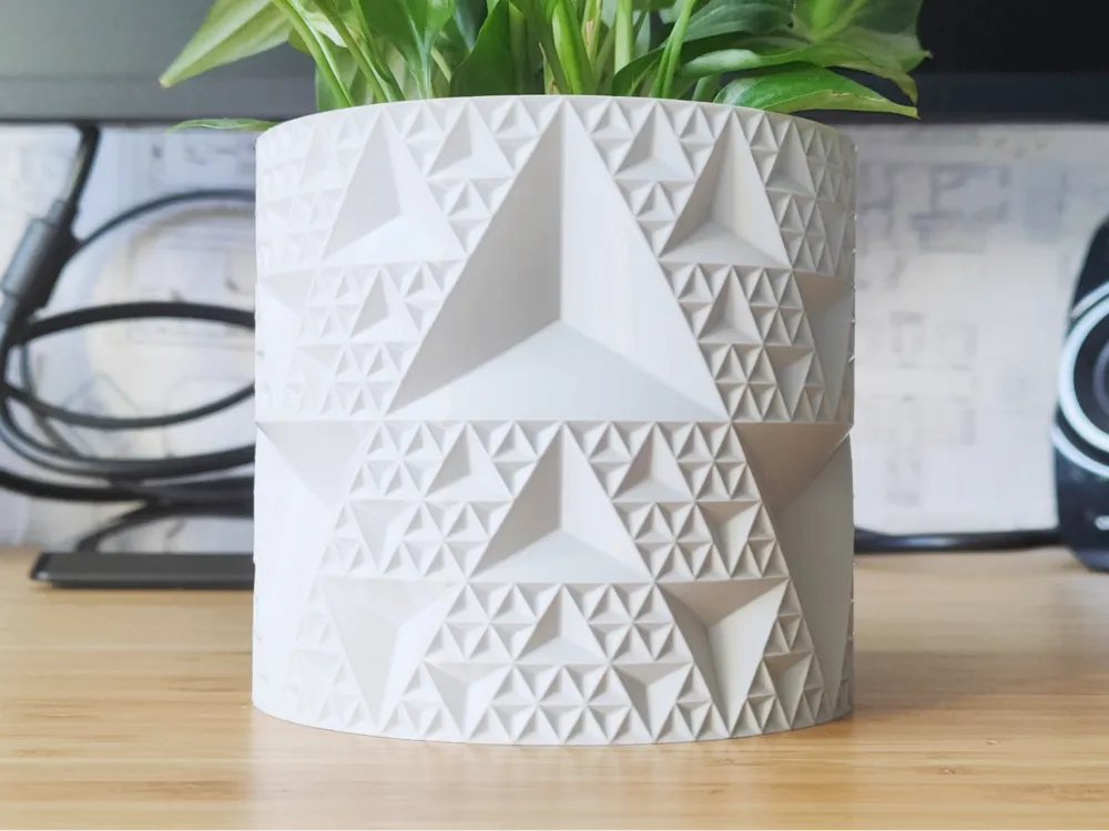 Endless fractal triangle Plant pot Planter Vase by SASSy Design ...