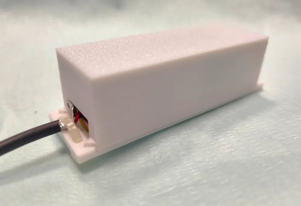 NE555 12V 5V time relay case by Fisz - MakerWorld