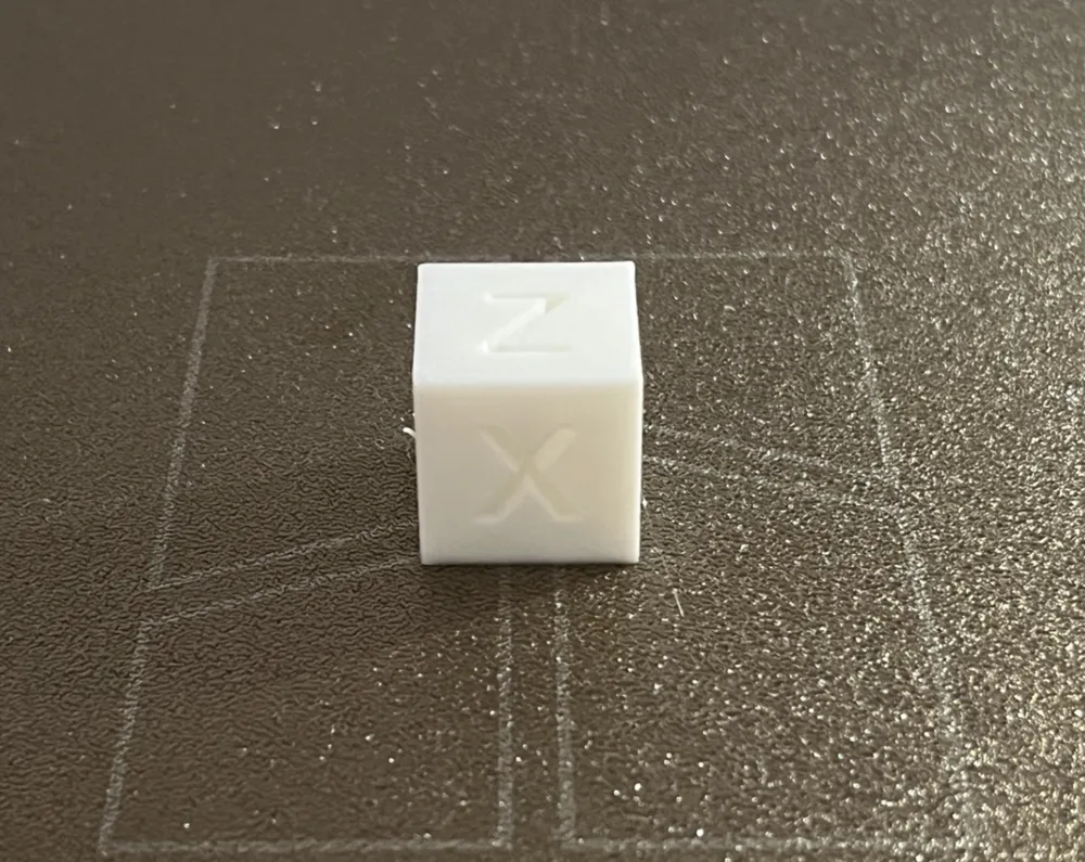 Calibration cube XYZ 20mm by Print Happens - MakerWorld