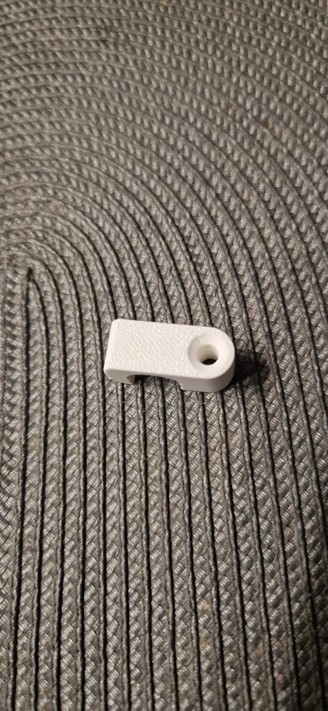 Cable clamp 12mm by Chris - MakerWorld