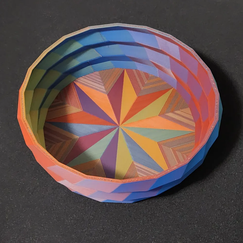Geometric Twist Abstract Round Bowl by OminousFyxen3D - MakerWorld
