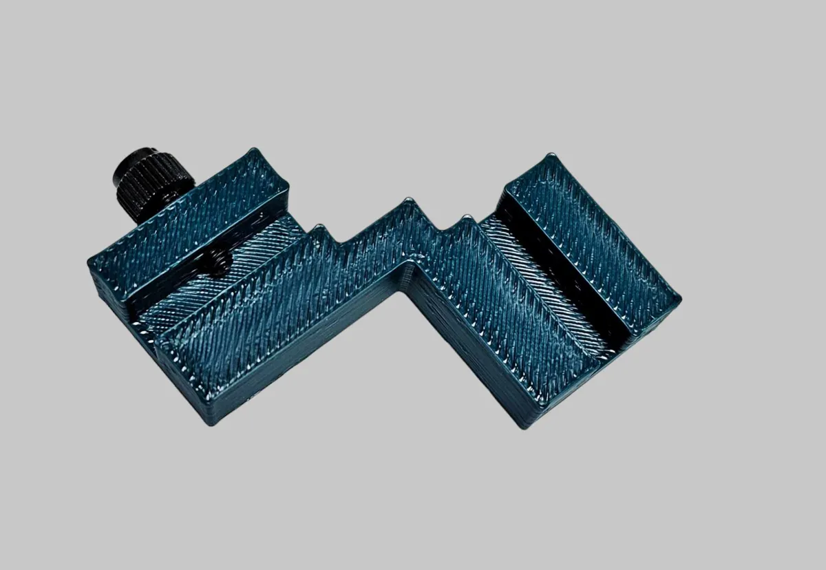 Acrylic Box Corner Clamp - Free 3D Print Model - MakerWorld