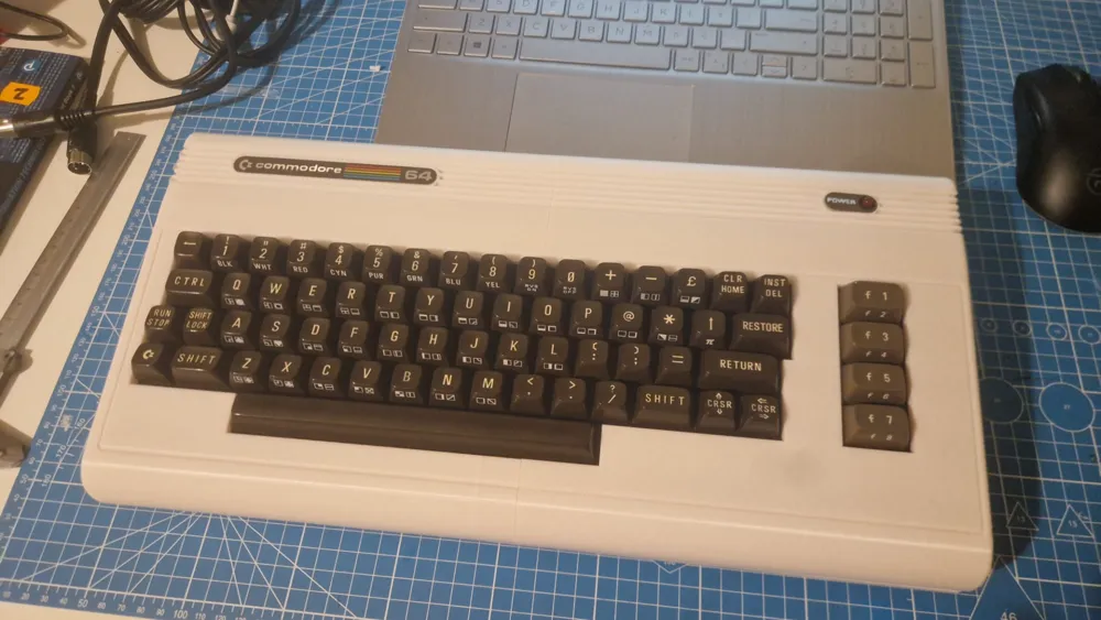 Commodore 64 case V 2.1 Remixed by EgeOzp MakerWorld: Download Free 3D ...