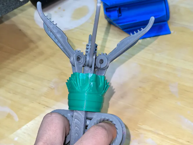 Retractable Mechanical Claw by P1S KKMakerWorld: Download Free 3D Models