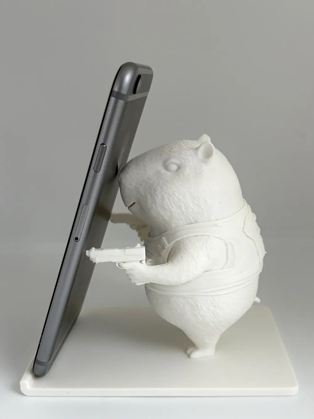 Capybara with Guns Cellphone/Tablet Holder - Free 3D Print Model ...