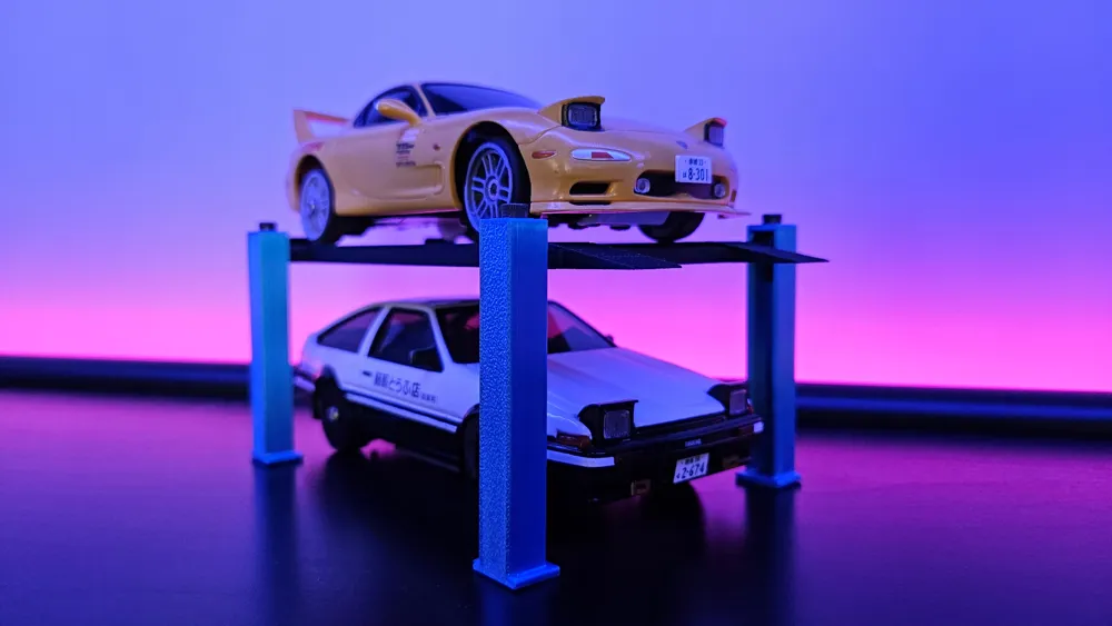 4 Post Storage Lift for 1:28 Model Cars / RC Cars by TheBasedDoge ...