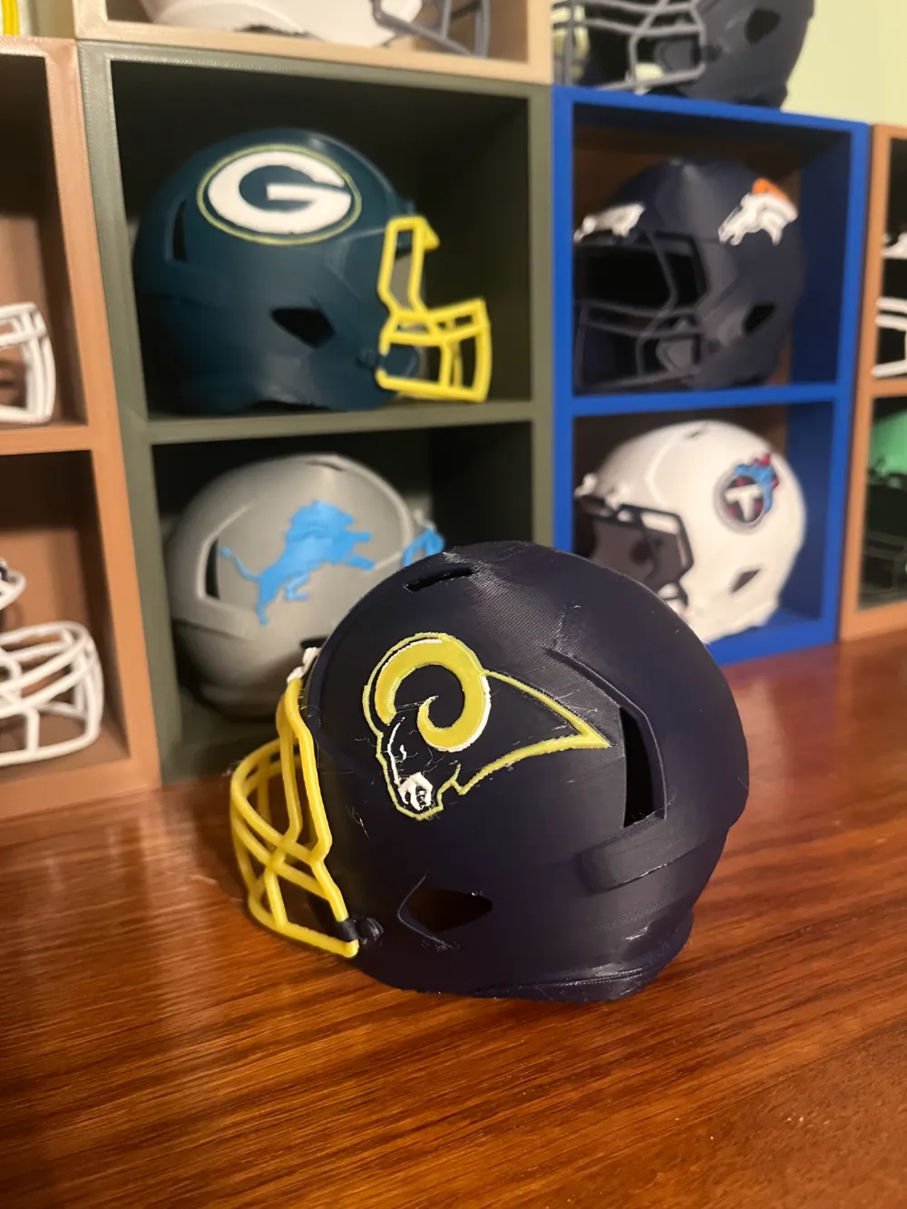 Los Angeles Rams Football Helmet by fnapier68 - MakerWorld