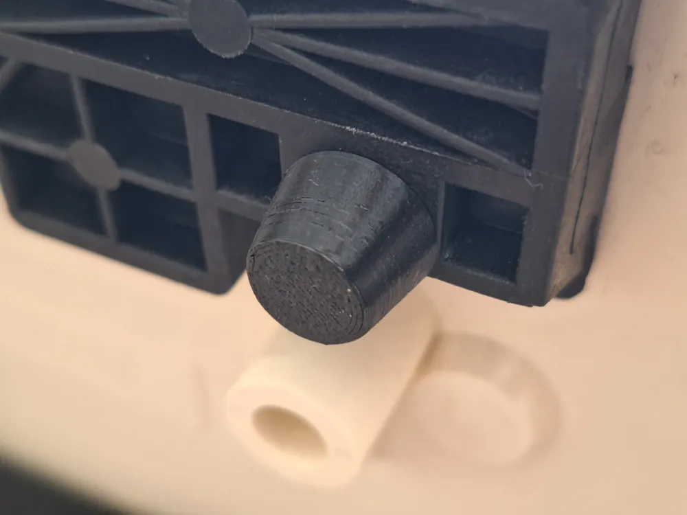 Rubber feet for Singer 7184 sewing machine by jcjames_13009 - MakerWorld