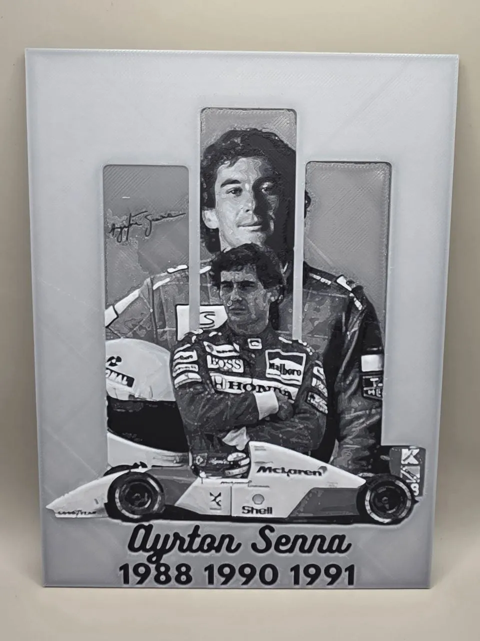 Ayrton Senna - HueForge - Modelo de impresión 3D gratuito - MakerWorld