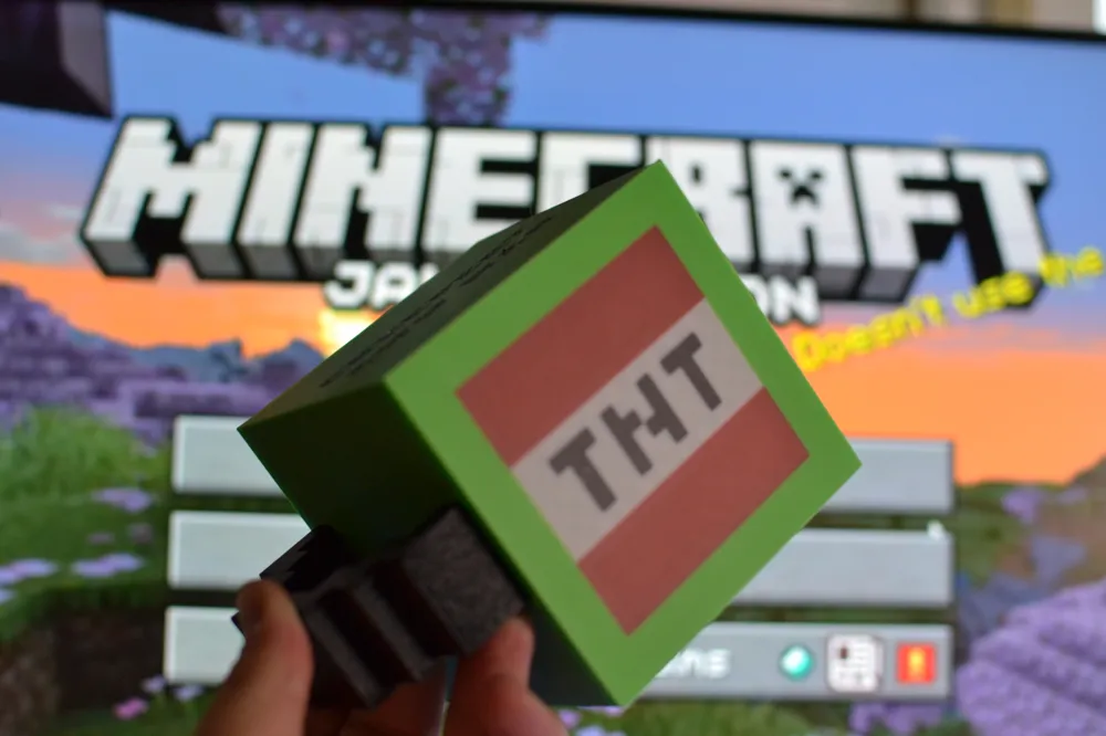 Minecraft Creeper Can Holder by 3D_Print_Lanzke MakerWorld: Download ...