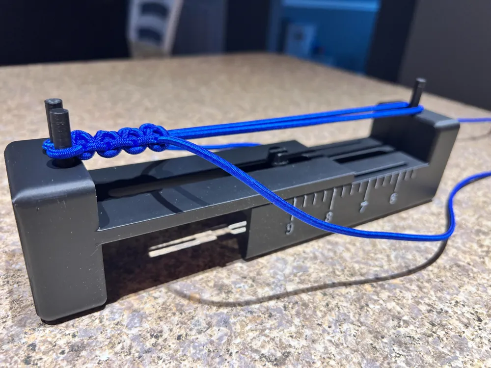 Paracord Tying Jig (Easy Print) With Buckles by RB Design MakerWorld ...