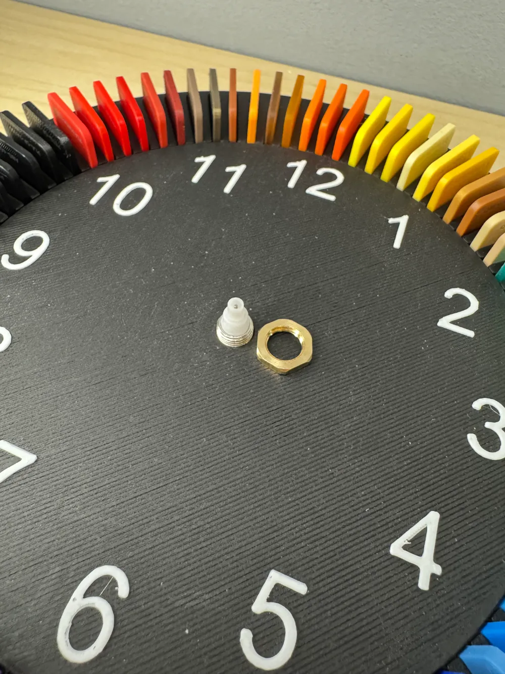 Filament Swatch - Stand Clock by Lukas MakerWorld: Download Free 3D Models