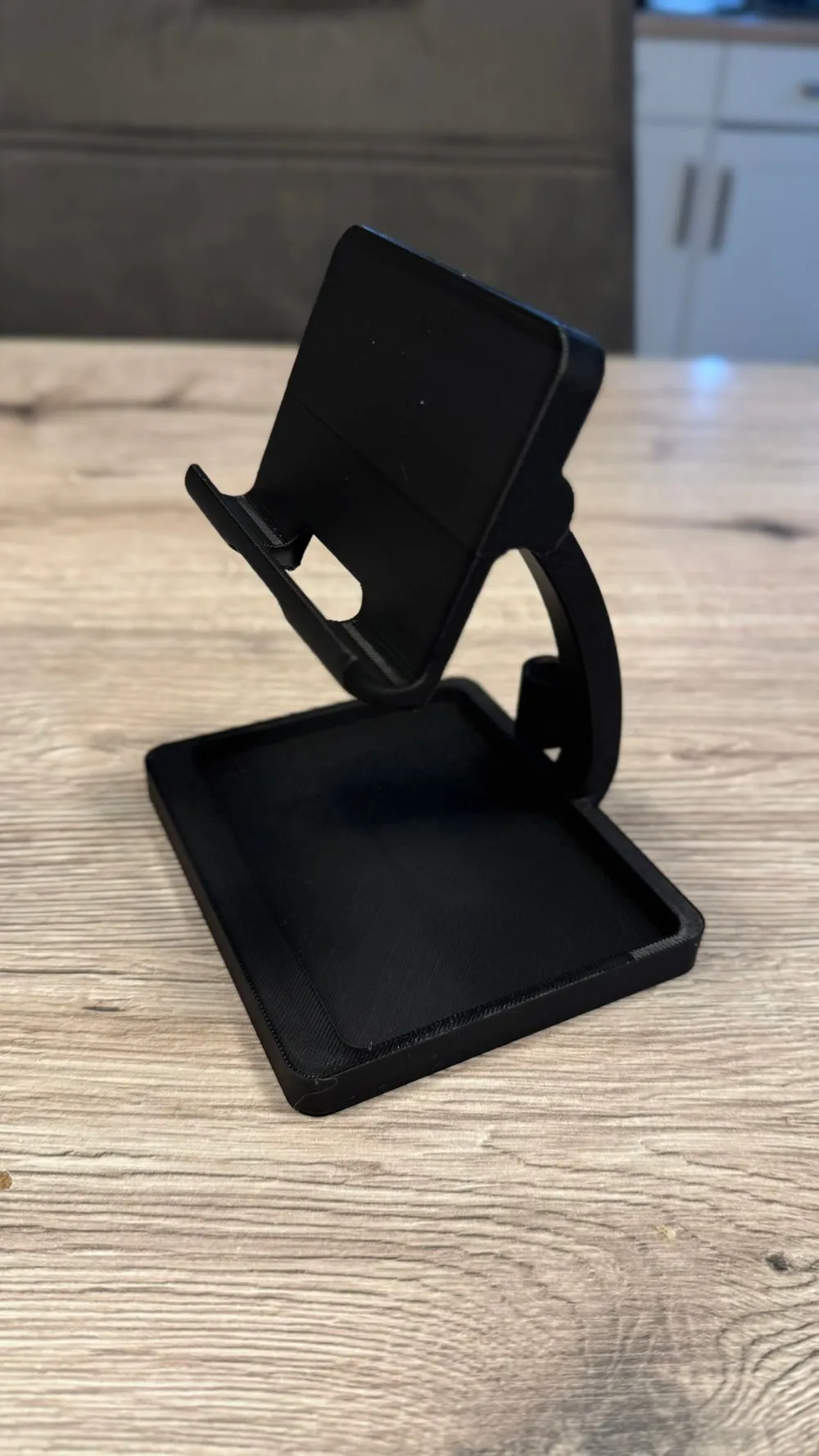 Ipad / Tablet Stand with Pen Holder - Free 3D Print Model - MakerWorld