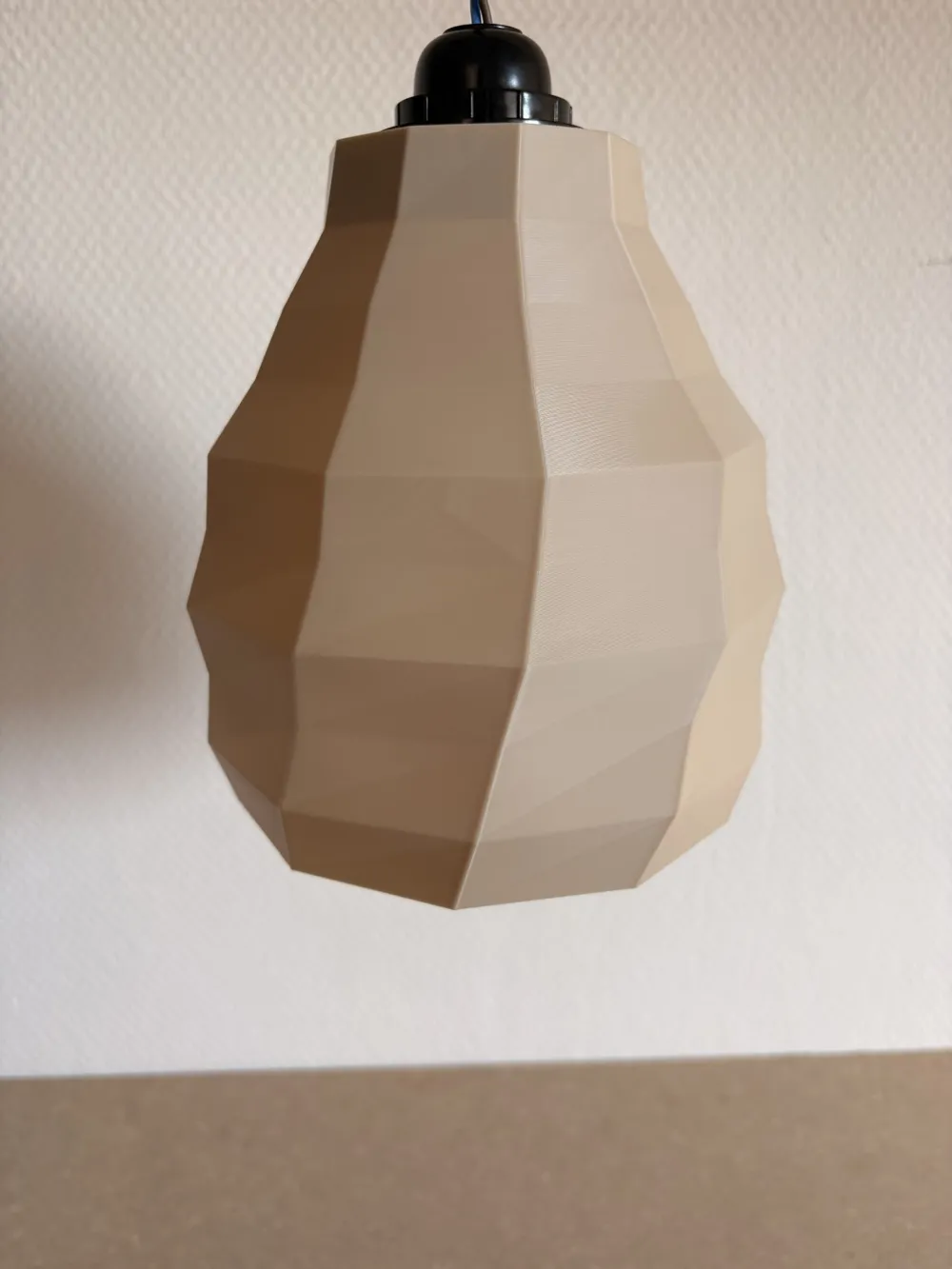 Flug Prism E27 ceiling mount light by Dutch3Dnewbie MakerWorld ...