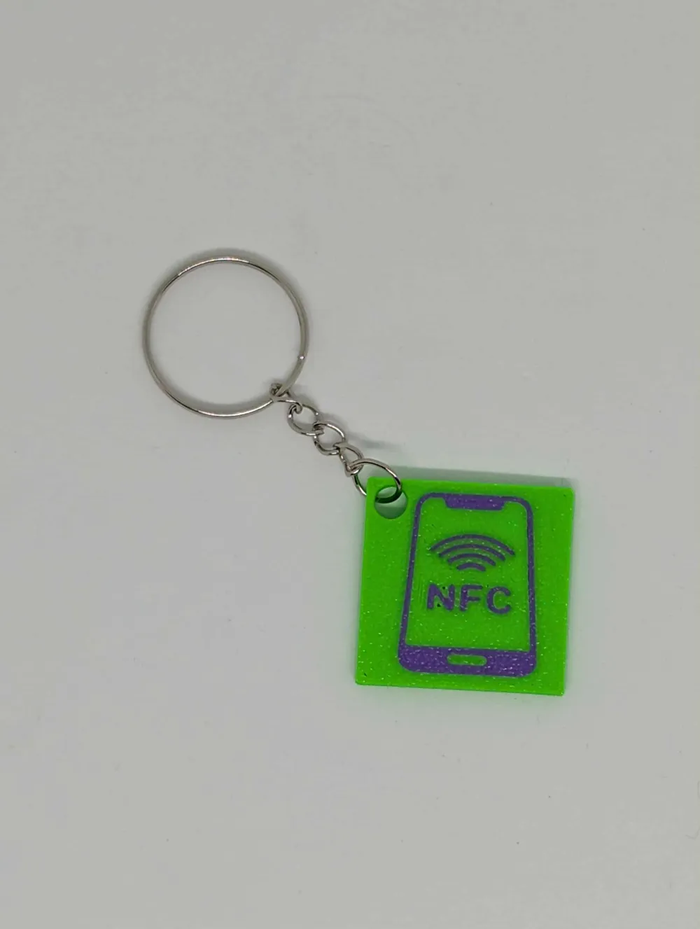 NFC Tag Keychain - AMS by BerryBub.Lab MakerWorld: Download Free 3D Models
