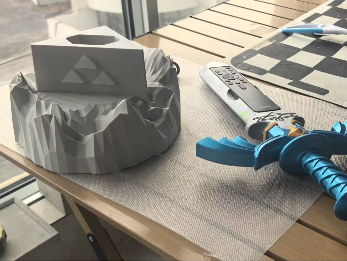 Master Sword Remote Control Base by sYlYs - MakerWorld