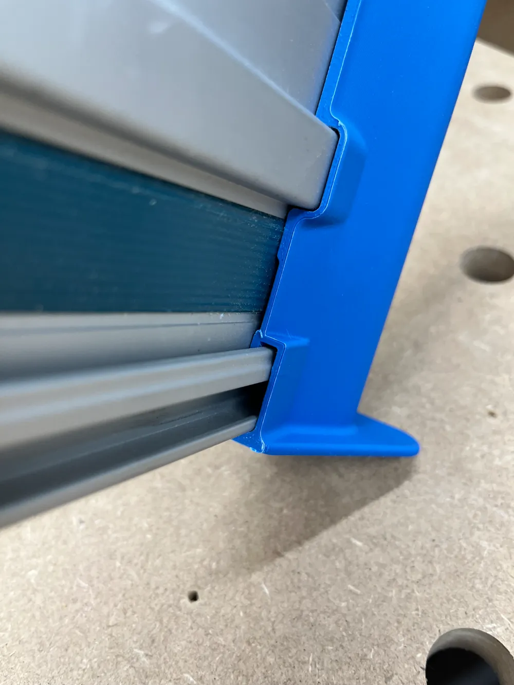 Makita-compatible guide rail end cap Remixed by Sotall_86 - MakerWorld