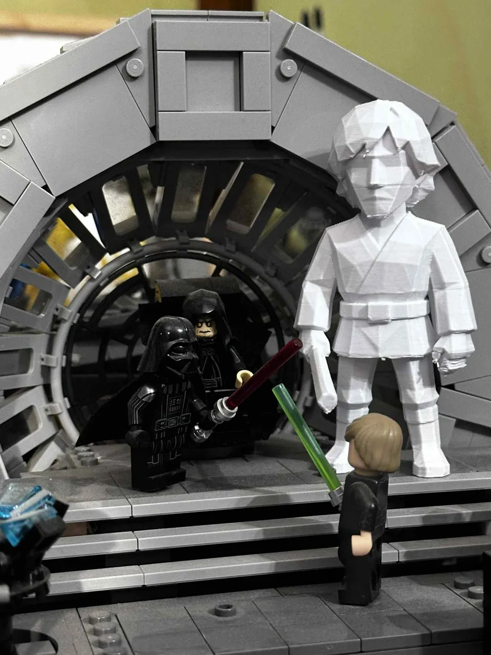 Luke Skywalker with Lightsaber Star Wars Low-Poly - Free 3D Print Model ...