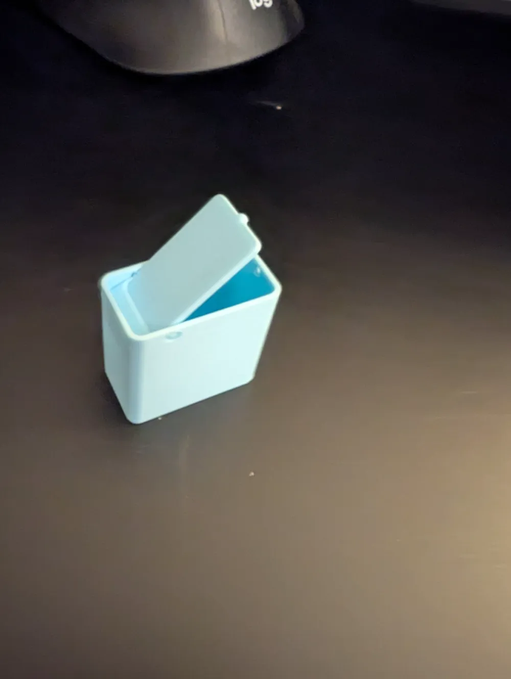 Gridfinity Small Parts Bins With Self Eject by Grey Space Alien - MakerWorld