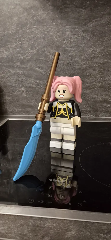 Brick Man/Women KPop Mira 500% - Free 3D Print Model - MakerWorld