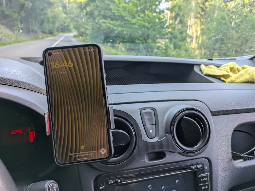 Dacia Sandero/Dokker phone holder by geo.luki MakerWorld: Download Free ...