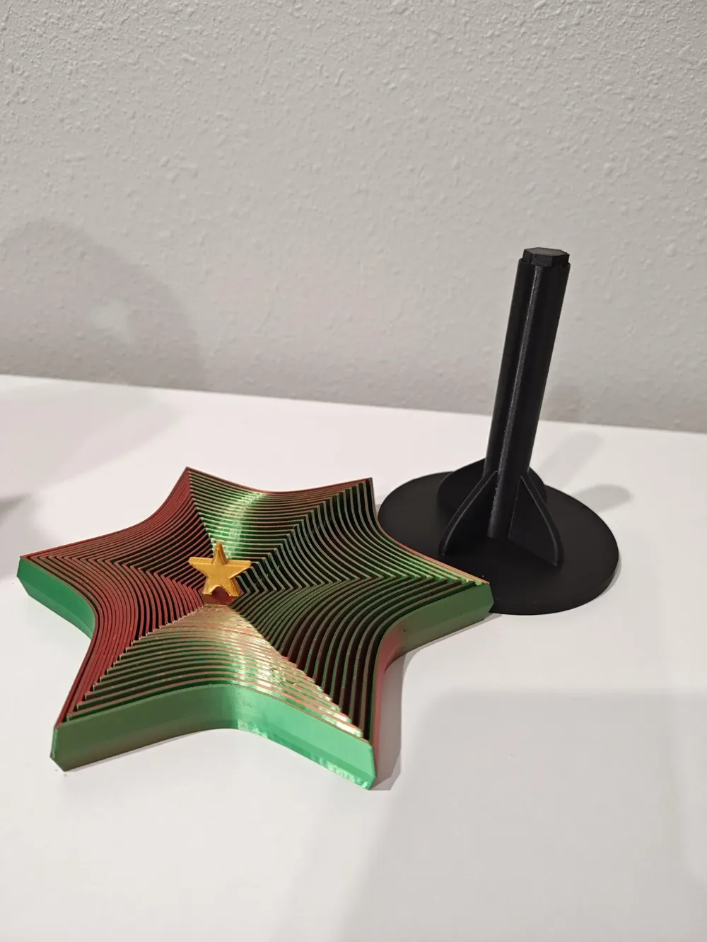 Christmas Tree Fidget & Display Stand by 3DCubed - MakerWorld