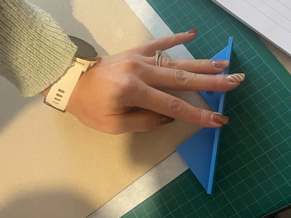 Corner cutting tool - Bookbinding by Florin - MakerWorld