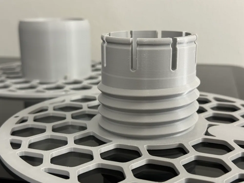 Locking Reusable Spool with Markers by TEAWRECKS MakerWorld: Download ...