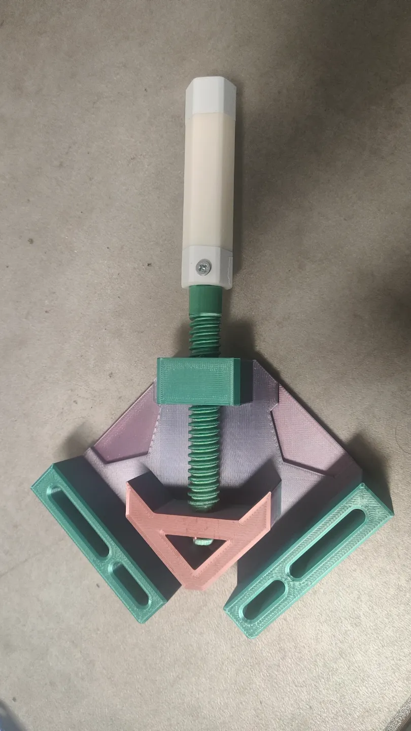 Mini Vise (90 degrees holder) by PEX_3D - MakerWorld