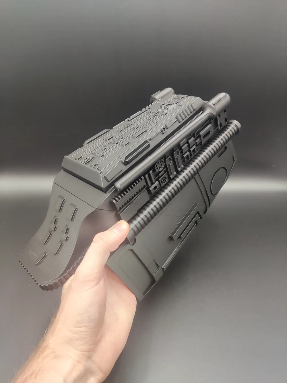 Predator Jungle Hunter Gauntlets by AWPrintz MakerWorld: Download Free ...