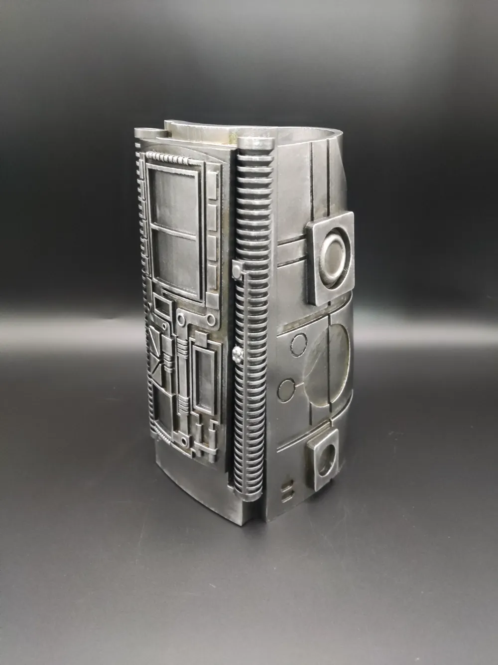 Predator Jungle Hunter Gauntlets by AWPrintz MakerWorld: Download Free ...