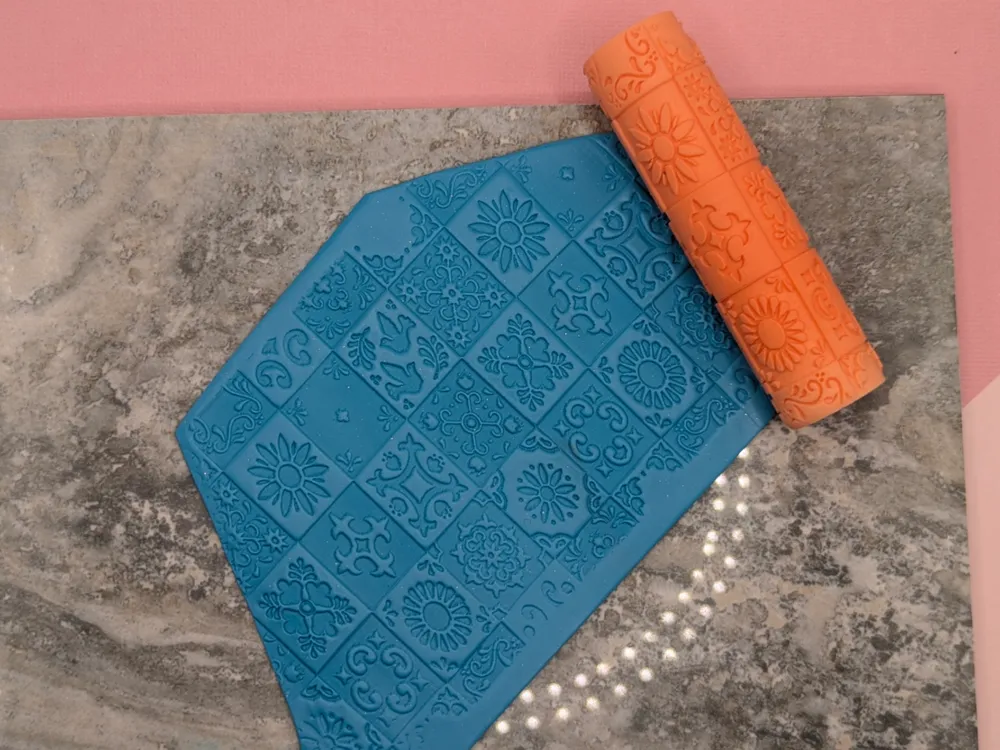 Talavera Mexican Tile Texture Roller V1 - Free 3D Print Model - MakerWorld
