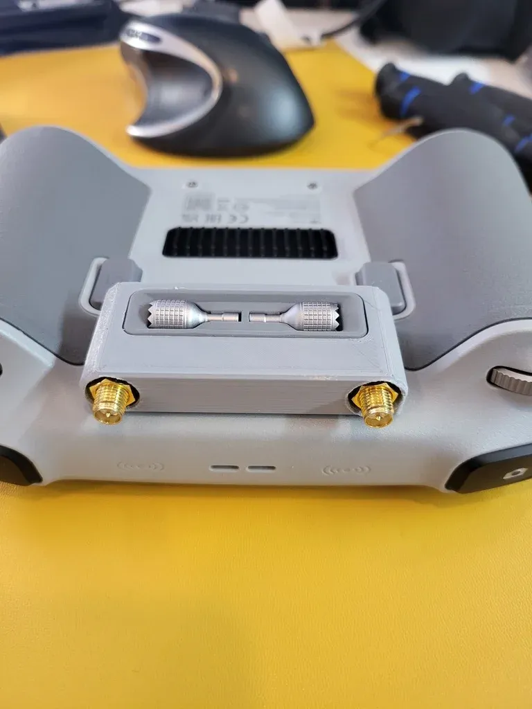 DJI-RC External Antenna Adapter by Shaztech.info - MakerWorld