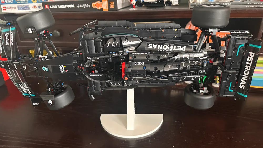 Technic F1 Mercedes Horizontal Stand Remixed by Rob Garcia - MakerWorld