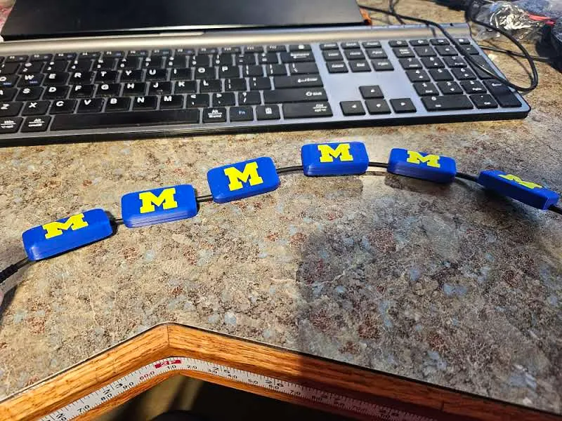 USB Cord Tags by Jeff Smith - MakerWorld