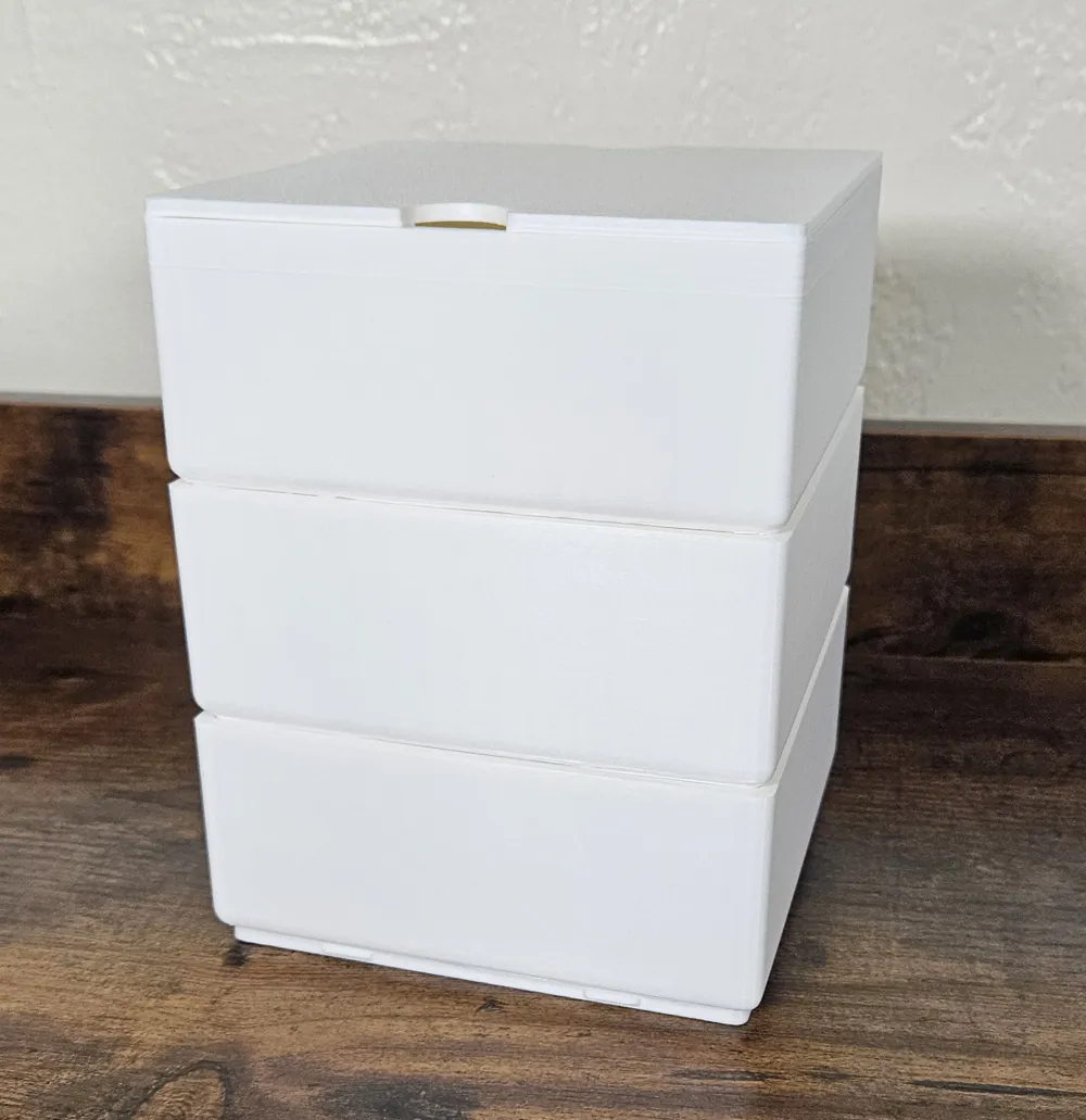 Square Display Bin with Lock-in Lid - Free 3D Print Model - MakerWorld