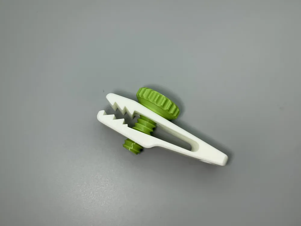 Multipurpose Fabric Clamp by Ms MakerWorld: Download Free 3D Models