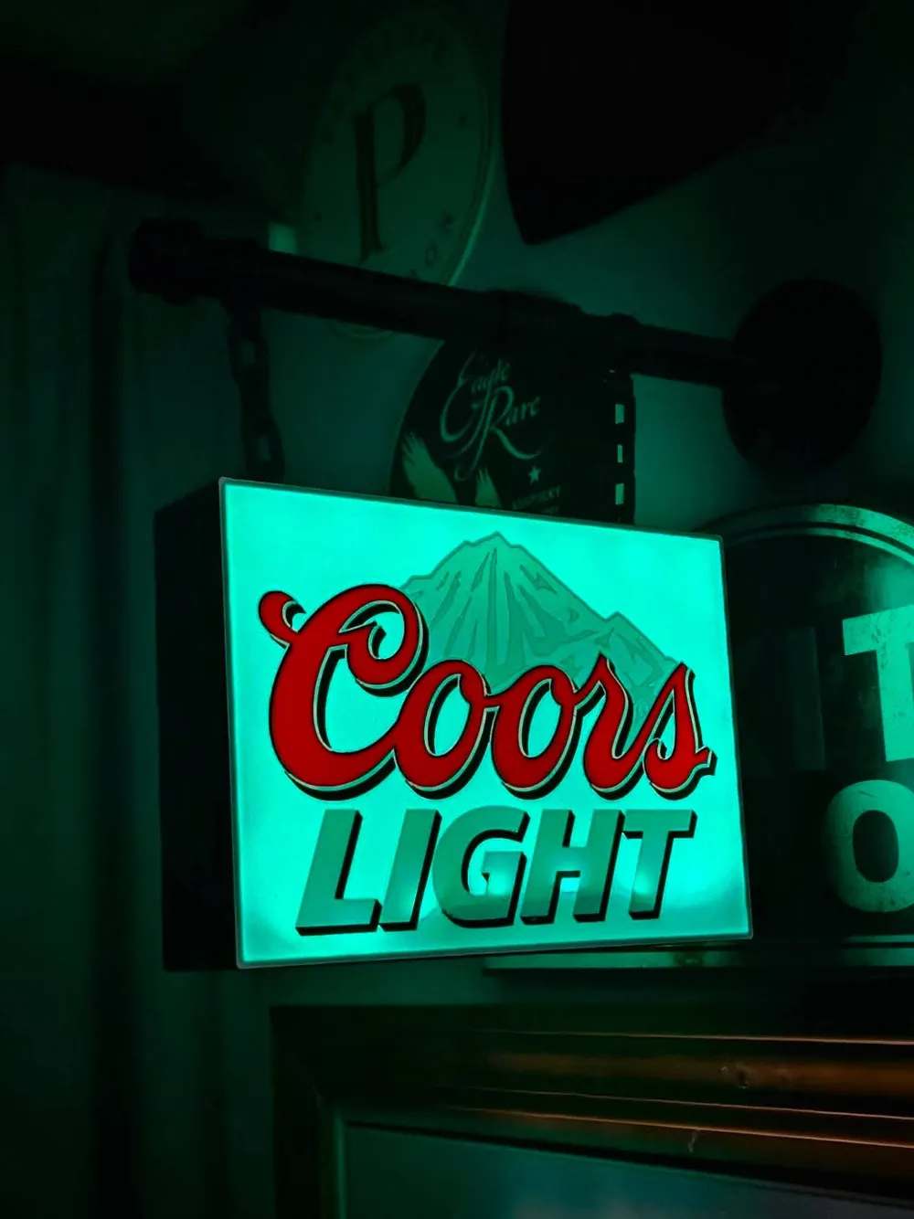 2-Sided Hanging COORS LIGHT & Faux Pipe Mount - Free 3D Print Model ...