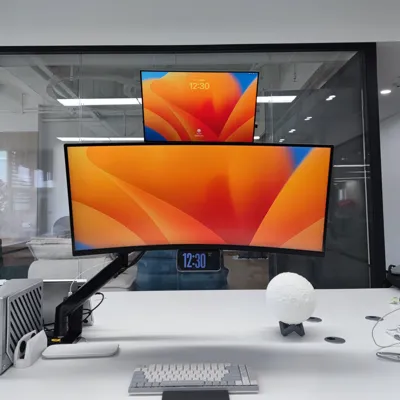 Floating Second Monitor / iPad / iPhone Stand by Leon Lab MakerWorld ...