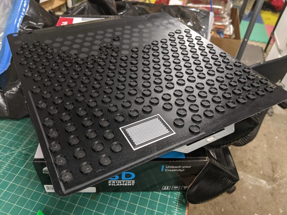Reusable 3D scanning Marker with BluTack Remixed by MoarInfill - MakerWorld