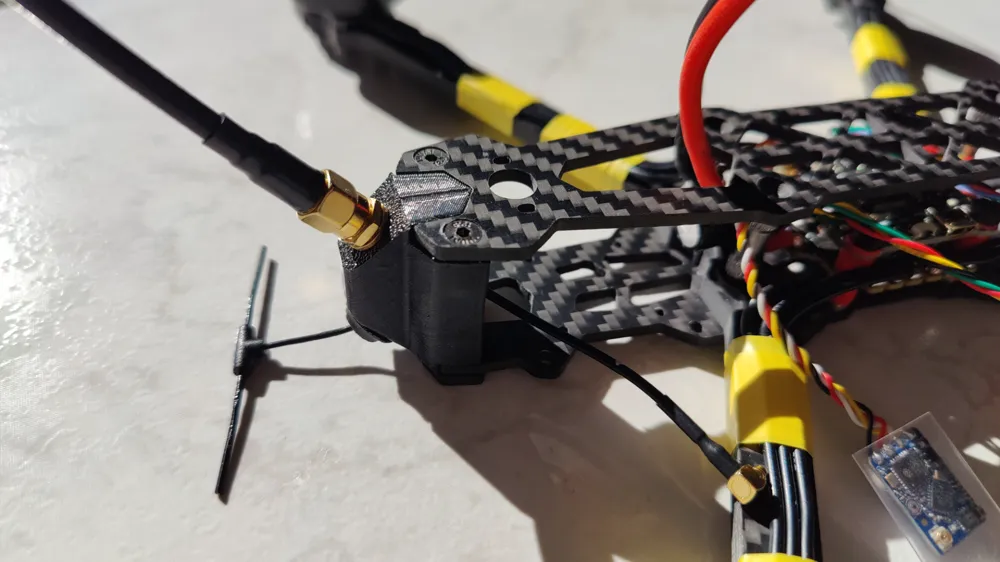 Mark4 7 inch VTX and Receiver antenna mount by Rinshes - MakerWorld